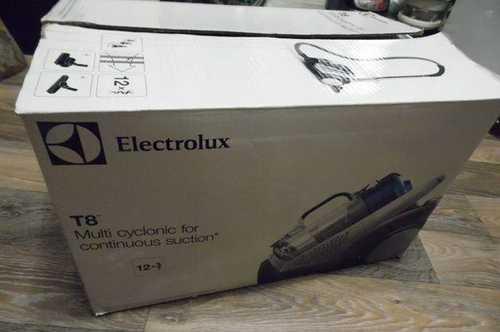 Пылесос Electrolux T8 Bagless Multi cyclonic