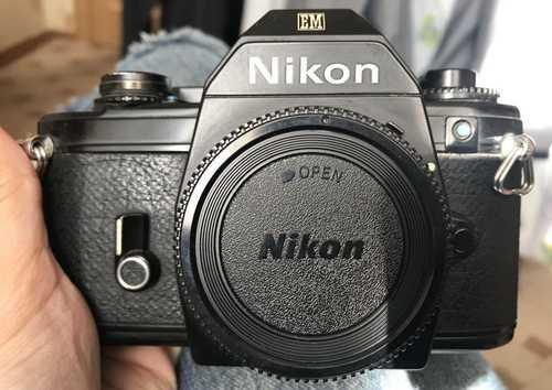 Фотоаппарат Nikon EM