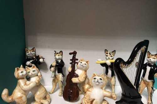 Фарфоровые статуэтки котики