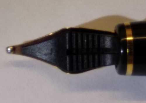 Перьевая ручка waterman