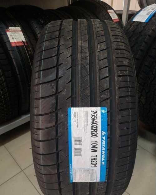 265/40R20 Triangle TH201