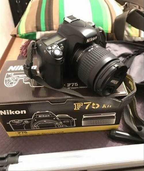 Зеркальный фотоаппарат nikon F75+Чехол+штатив