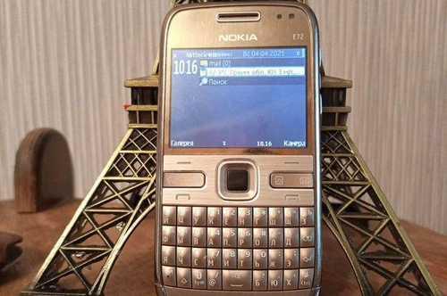 Телефон Nokia E72