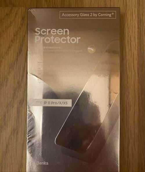 Защитные стекла и чехол на iPhone