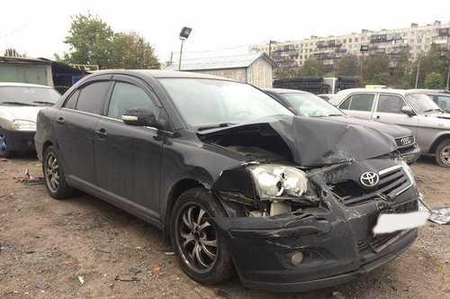 Авторазбор тойота. Разбитая Тойота Авенсис. Авторазбор Тойота Авенсис. Авторазбор Тойота Авенсис 2008 в Москве. Авенсис 2008 авария.