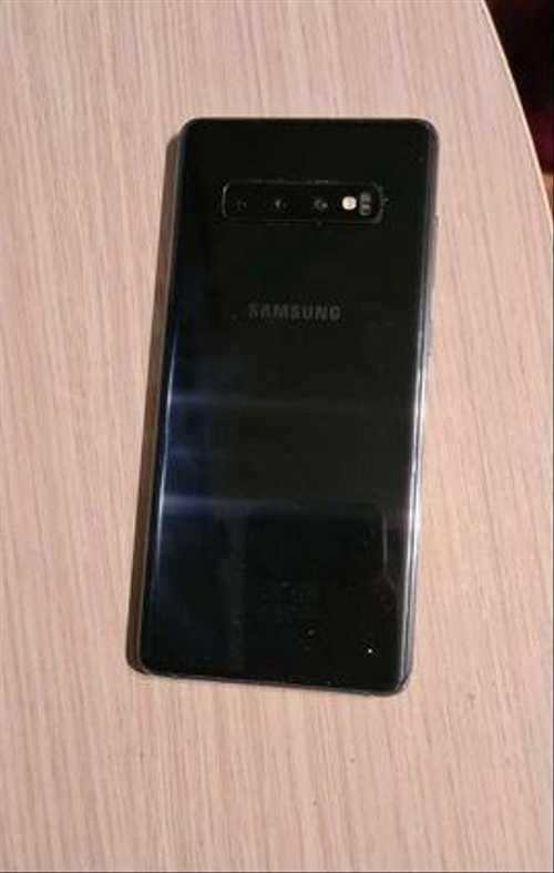 Телефон Samsung s10+