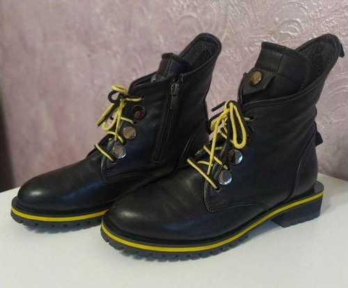 Продам ботинки(жен) фирмы clovis