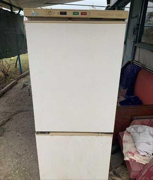 Холодильник Snaige 117