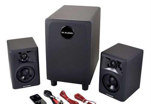 2 студийных монитора + сабвуфер, M-Audio AV32.1