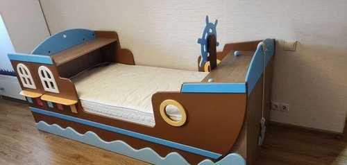 Детская кровать корабль