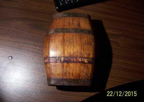 Старинный дубовый боченок из под сидра