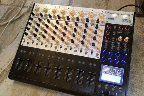 Микшерный пульт korg zero 8