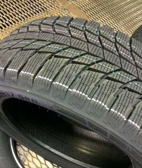 Резина липучка триангле. Michelin x-Ice xi3. Michelin x-Ice 3. Michelin x-Ice 3 185/60 r14 86h. Мишлен Икс айс 3 липучка.