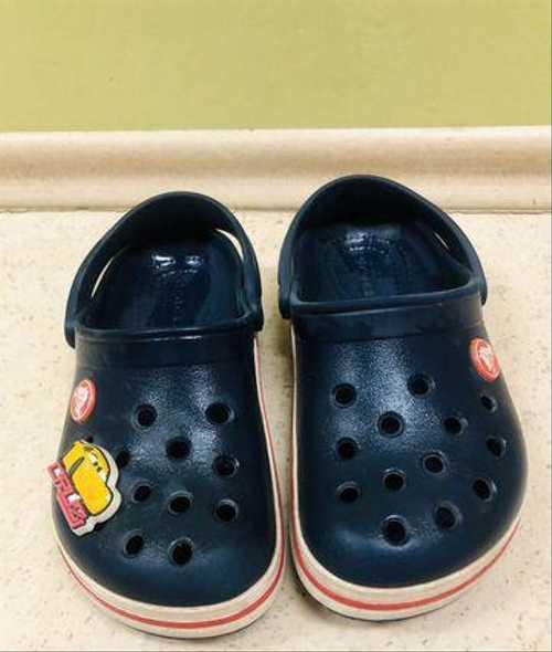 Детские шлепки crocs