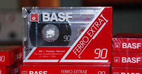 200 кассет. Аудиокассета BASF Ferro Extra i 90 вкладыши. Кассета BASF Ferro Extra i 90. BASF Ferro Extra 1. BASF record i Ferro 90.