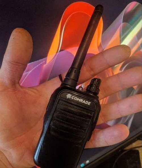 Радиостанция Comrade r1
