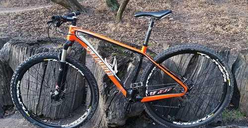 Велосипед Specialized Stumpjumper Comp Carbon 29