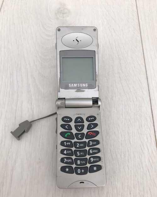Телефон Samsung SGH-A100 lite