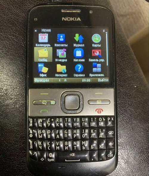 Телефон Nokia E5-00