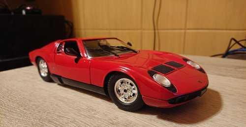 Lamborghini Miura 1/18 Bburago