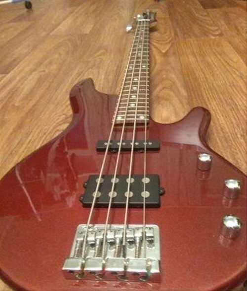 Басс гитара Ibanez RD300