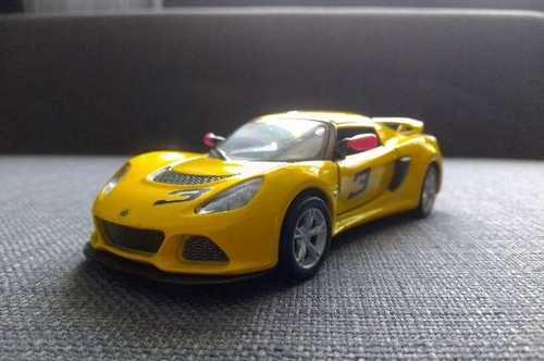 Моделька Lotus Exige S 1:32