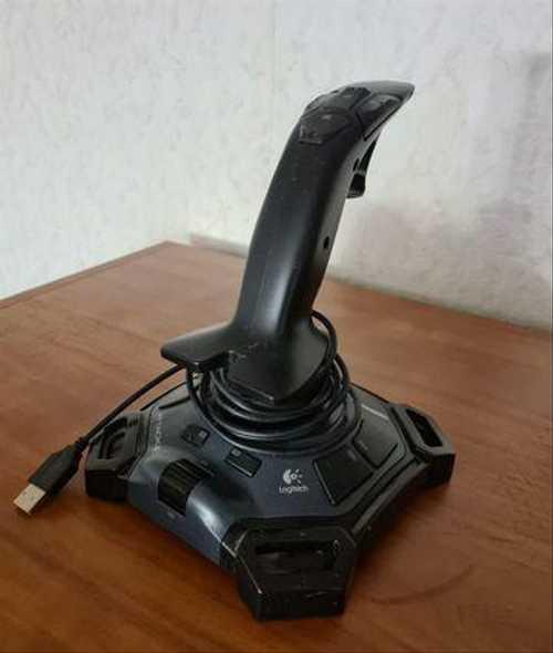 Джойстик Logitech Attack 3