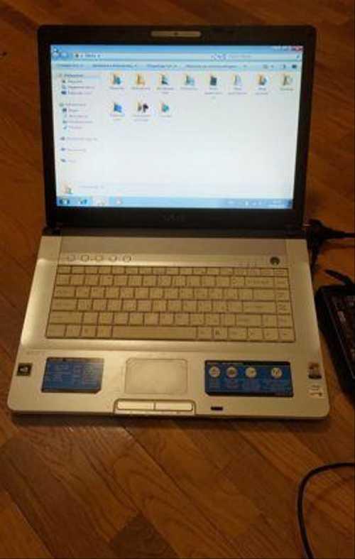 Ноутбук Sony vaio VGN-FE21SR