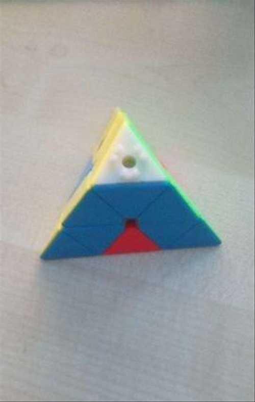 Кубик Рубика Пирамидка