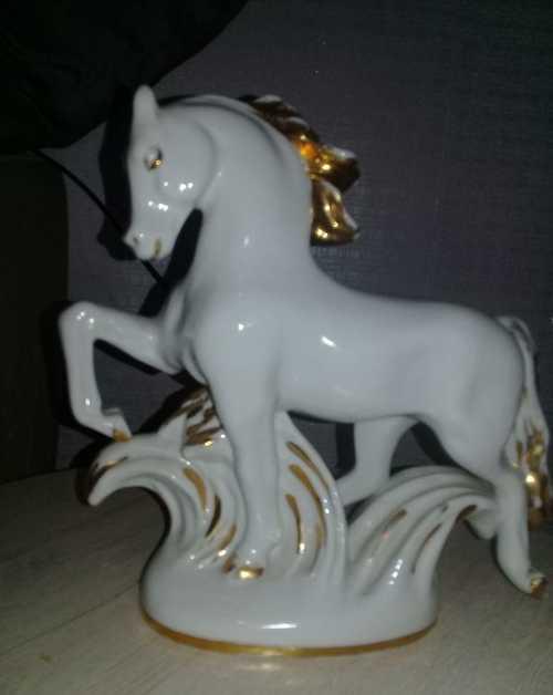 Конь-Огонь Лфз