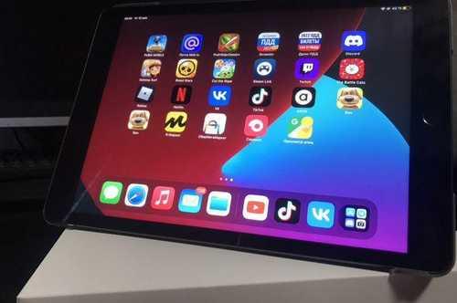 iPad (8-го поколения) 10.2 128гб