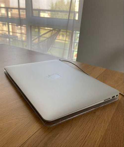 Macbook air mid11 i7 256gb