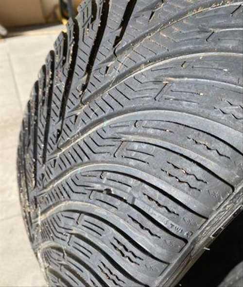 Bfgoodrich 235/40 R18, 1 шт