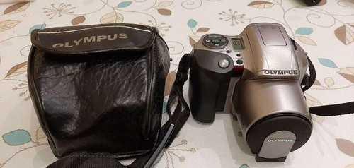 Зеркальный плёночный фотоаппарат Olympus IS-200