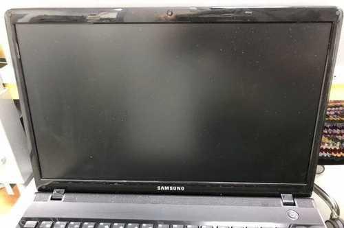 Samsung NP300E5C-A09RU, 15.6"