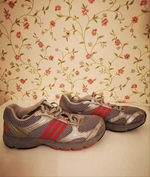 Кроссовки Adidas 34р