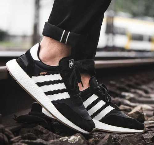 Adidas Iniki
