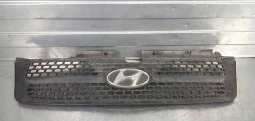Решетка радиатора передняя Hyundai Matrix FC G4ED
