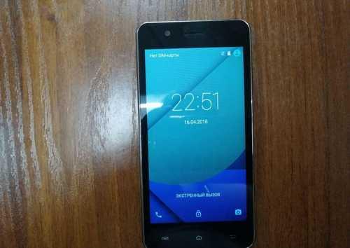 Телефон Micromax Q424