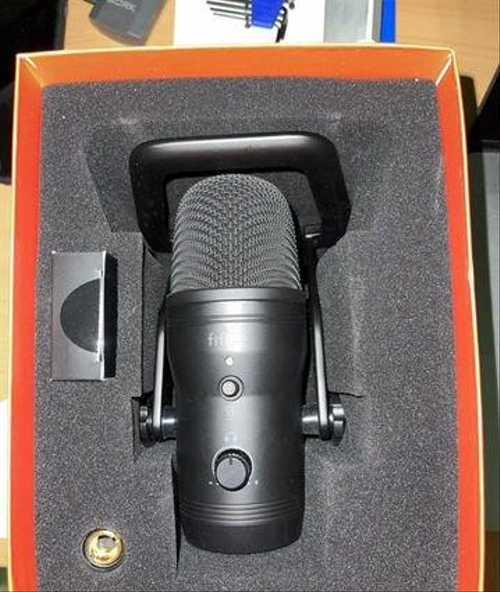 Микрофон FiFine K690 + крепление и поп-фильтр