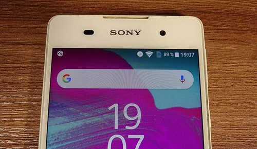 Смартфон Sony Xperia E5