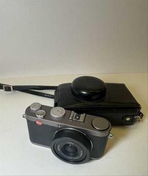 Фотоаппарат легендарная Leica X1