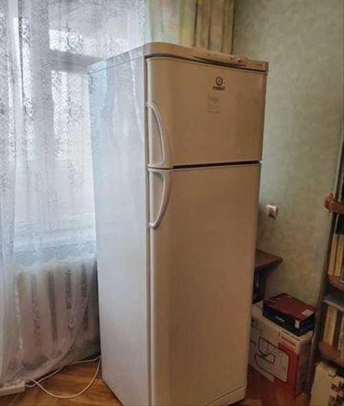 Холодильник Indesit RA32G.015