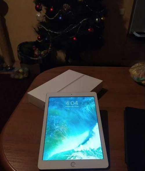 iPad 9.7 new. 128