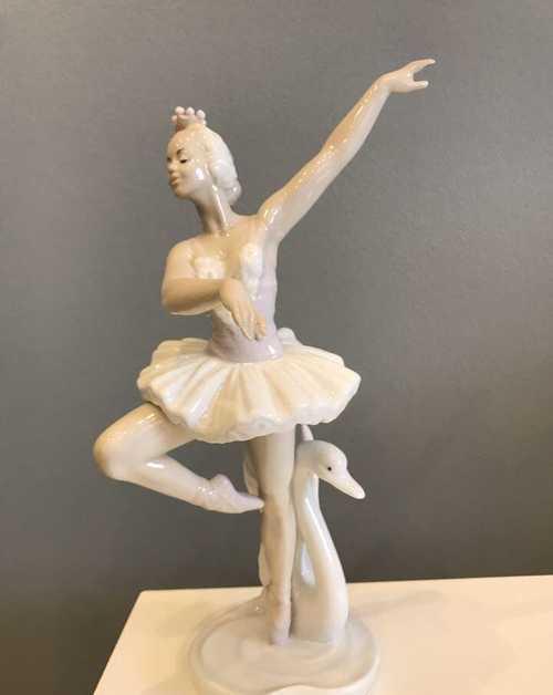 Статуэтка балерина фарфор pavone
