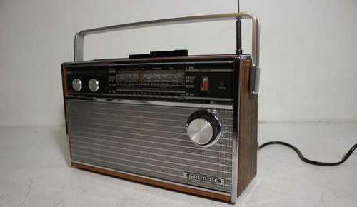 Grundig Music Boy de luxe Радиоприемник Germany