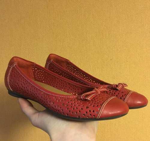 Балетки Clarks Bendables Red Cap-Toe Bullet Flats