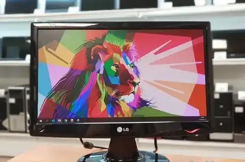 Монитор 19" LG W1943SS TN HD VGA 5мс