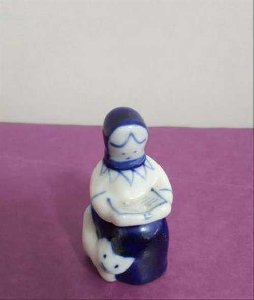 Фигурка. Гжель. Handmade in ussr