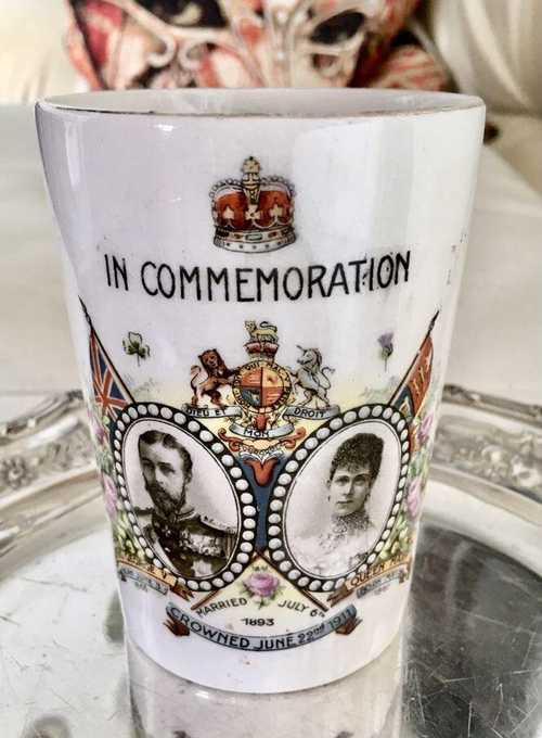 Чашки в честь коронации Англия